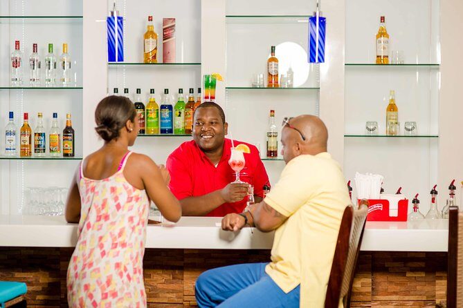 Departure Shuttle to Airport, Club Mobay Fast Track & VIP Lounge Combo - What to Expect from the Experience