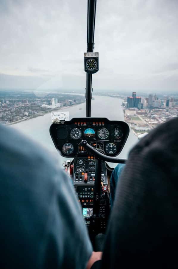 Detroit: Helicopter Rides Over City Landmarks - What to Expect on the Tour