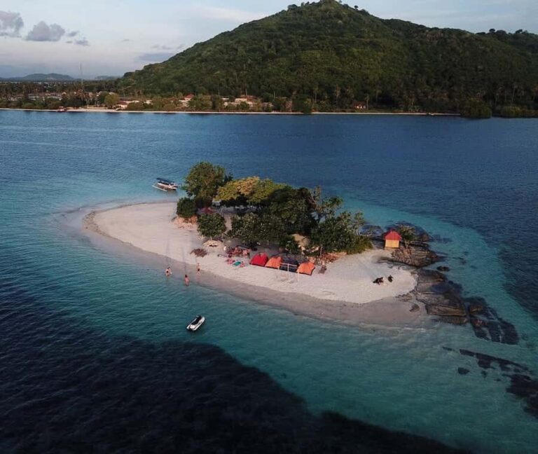 "Discover Gili Nanggu: A Secret Island Escape Awaits You!" - Gili Nanggu: The Tranquil First Stop
