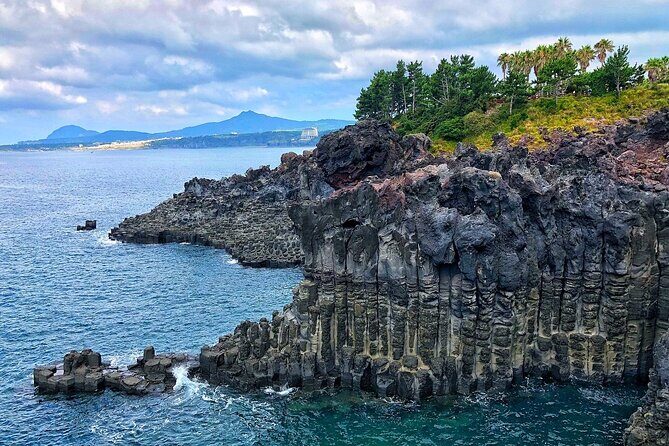Discover Jeju in 3days: A Curated All-Inclusive Experience - Exploring the 3-Day Itinerary: What to Expect