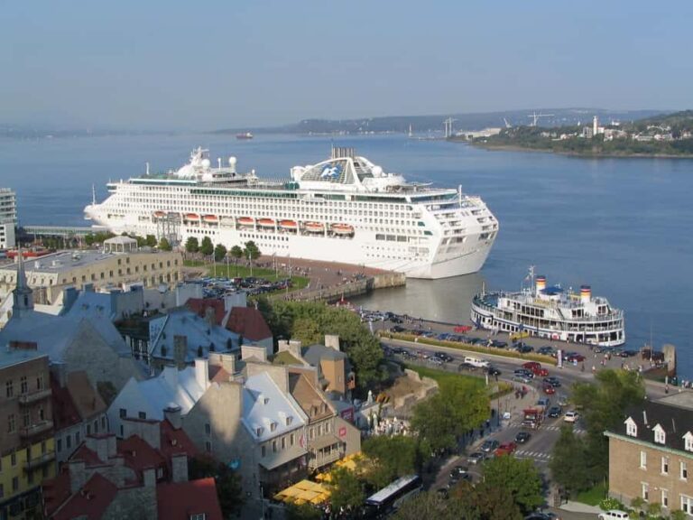 Discover Old Quebec on foot with a local guide - Practical Details and What to Expect