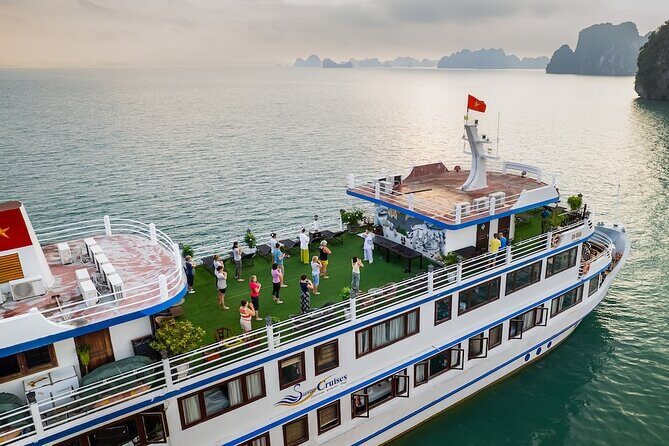 Discover the Hidden of Bai Tu Long Bay on a 2-Day Swan Cruise - What Makes This Tour Stand Out?