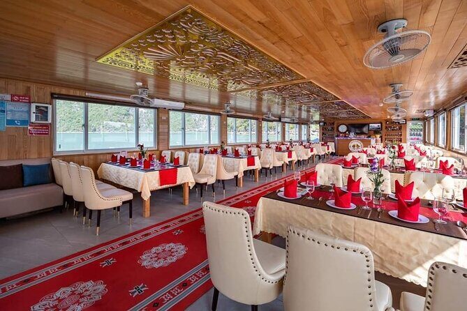 Dragon King Cruise Luxury Day Tour in Halong Bay from Harbor - The Experience on the Water