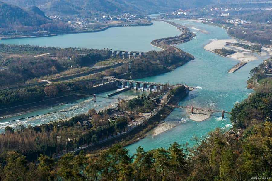 Dujiangyan: Dujiangyan Scenic Area Ticket - What to Expect During Your Visit