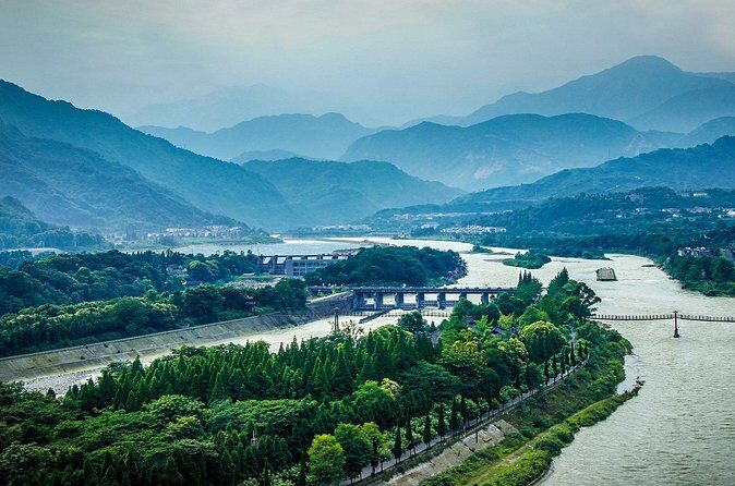 Dujiangyan Half Day Tour and Blue Tears Night View - Authentic Insights from Reviews