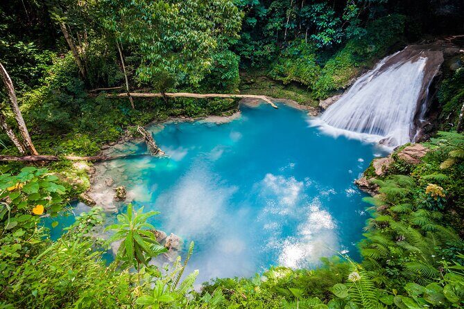 Dunn River Falls and Bluehole Exotic Waterfalls - Practical Details and Tips