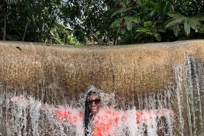 Dunns River Falls and Blue Hole Water Falls from Montego Bay - FAQ