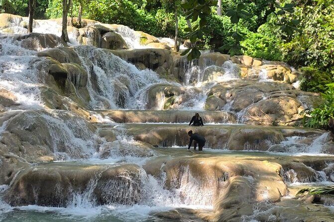 Dunns River Falls Climb and Ocho Rios Highlights with Shopping - Authenticity and Value
