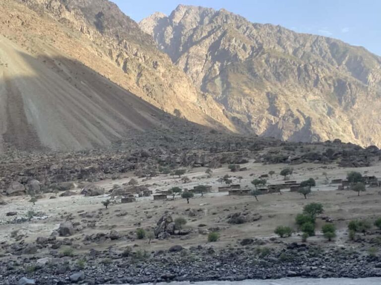 Dushanbe: 2-Day Pamir Highway Tour with Guide - The Experience of Traveling on the Pamir Highway