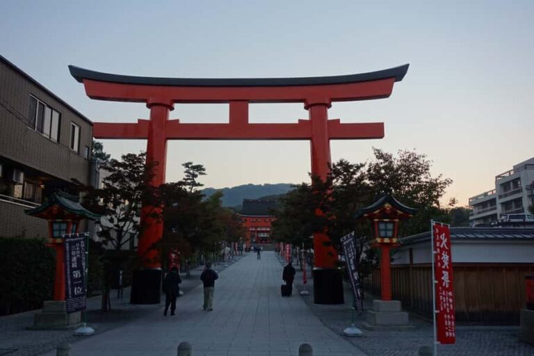 Early Bird Hike from Fushimi Inari to Kiyomizu Temple - The Guide and Group Dynamic