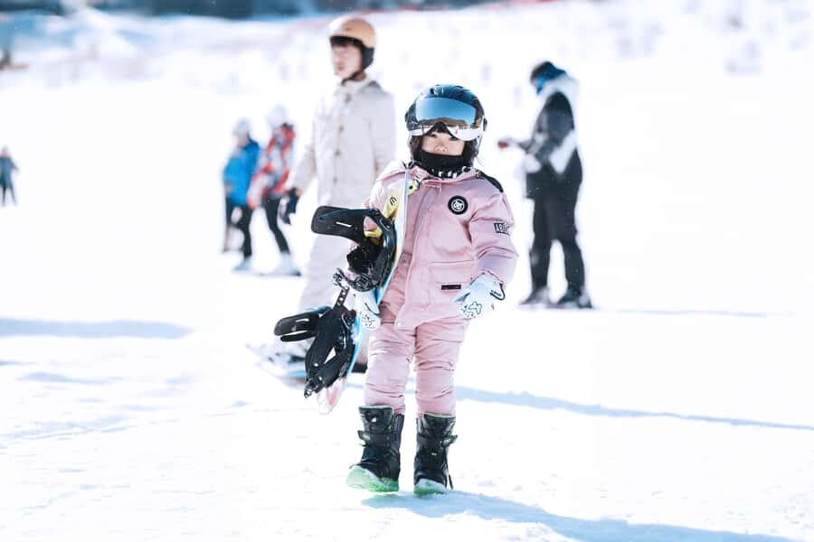 Elysian Ski | Ski Wear+Gear+Moving Walk+ Basic Lesson - What the Facilities Mean for You