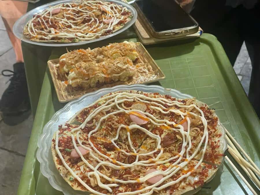 Embark on a delicious adventure through Hanois Old Quarter - Who is this tour best for?