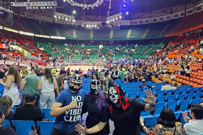 Even the Rudos Can't Resist the Tacos and Mezcal Fight Tour - Who Would Love This Tour?