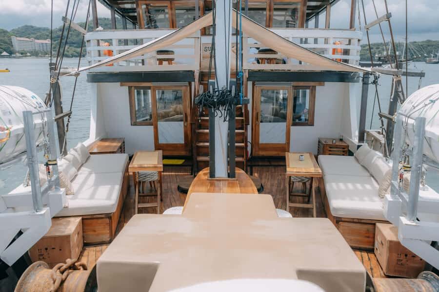 Exclusive Komodo Islands Sail Lombok to Flores 4 Days Trip - The Comfort and Practicalities of the Liveaboard