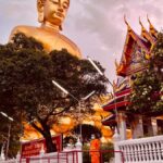 Exclusive Private Boat Cruise Through Bangkok Old Waterways - What to Expect During the Cruise