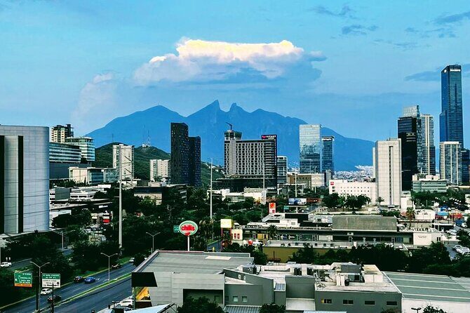 Executive Transfer Monterrey City to Mty Airport - The Route and Experience