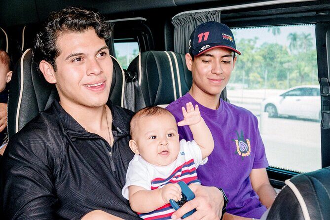 Executive Transportation 10 - 20 People in Puebla - The Details of the Experience