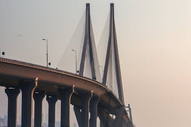 Experience Mumbai-Maximum City with a local vibe! (Half Day Tour) - Transport & Practicalities