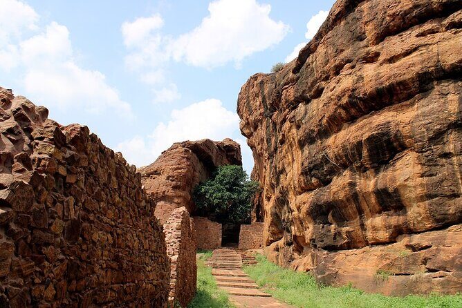 Explore Badami, Aihole and Pattadakal from Hospet - Authentic Insights from Travelers