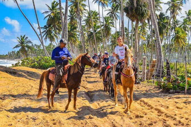 Explore Miches Horseback Riding 4x4 Beach Relaxation - What Sets This Tour Apart