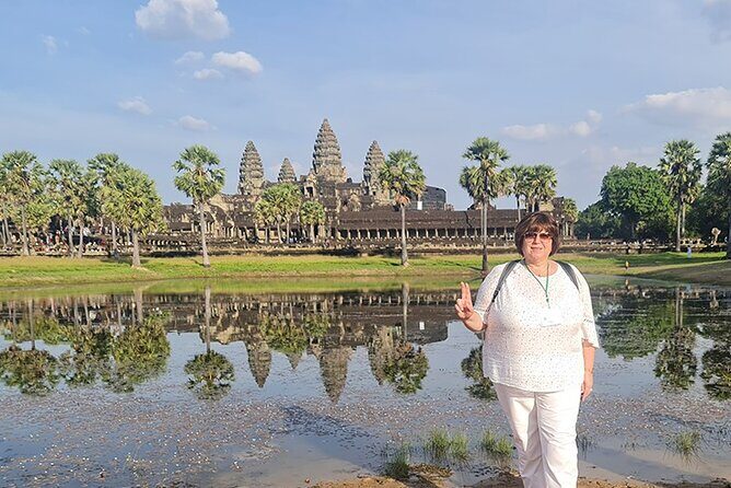 Explore Private Tour in Angkor Wat - Authenticity and Traveler Feedback