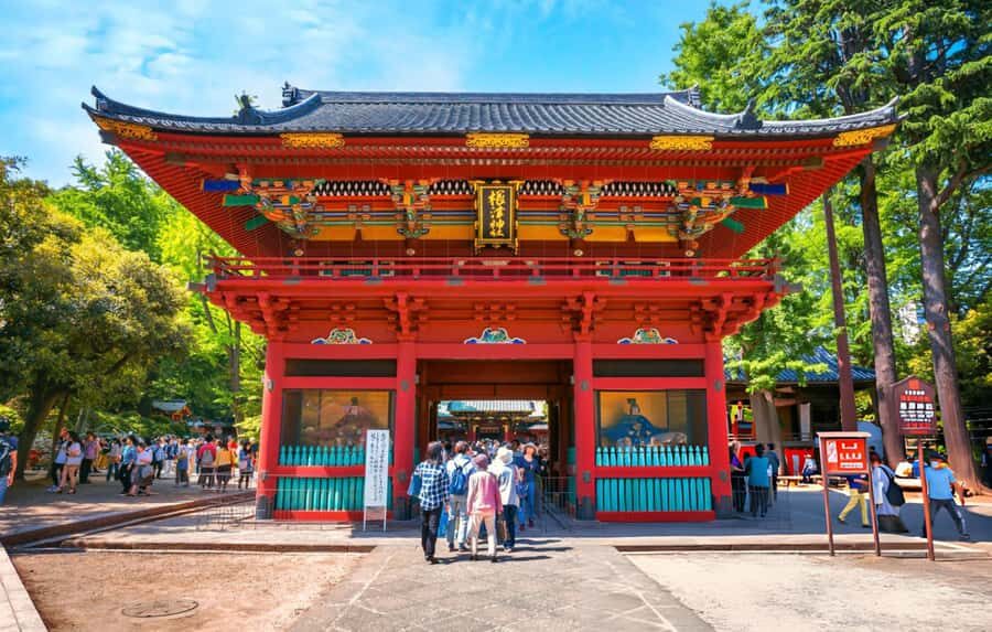 Explore the Old Town of Tokyo: Guided Walking Tour on Foot - Exploring Yanaka Cemetery: Stories in Stone and Shade