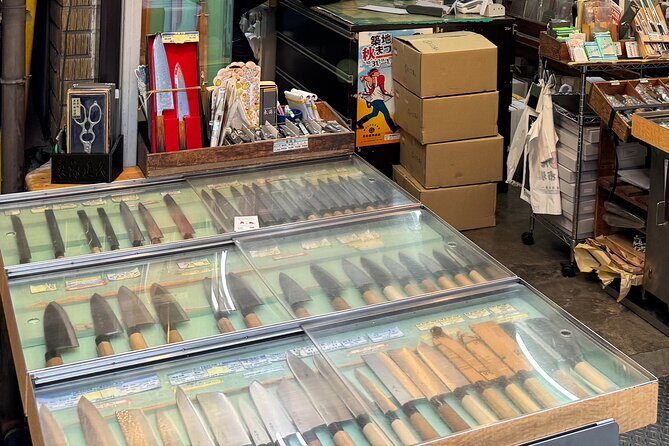 Explore Tsukiji with a Sushi Chef - The Food and Cultural Insights