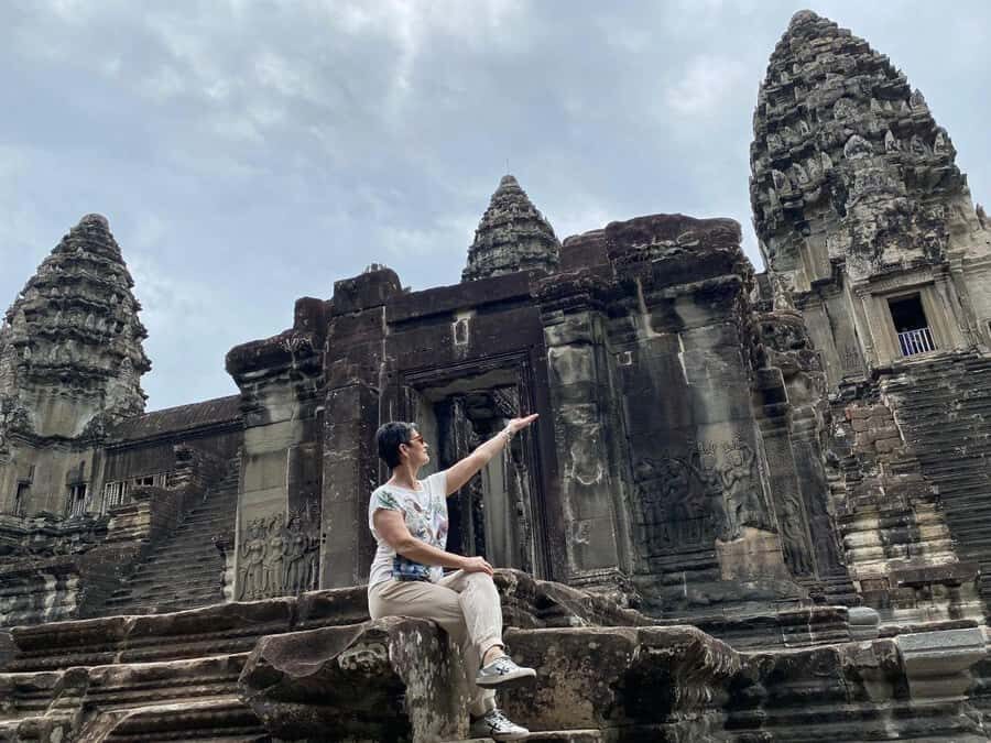 Exploring Angkor Wat: A Tour from Phnom Penh to Siem Reap - What Travelers Say About This Tour