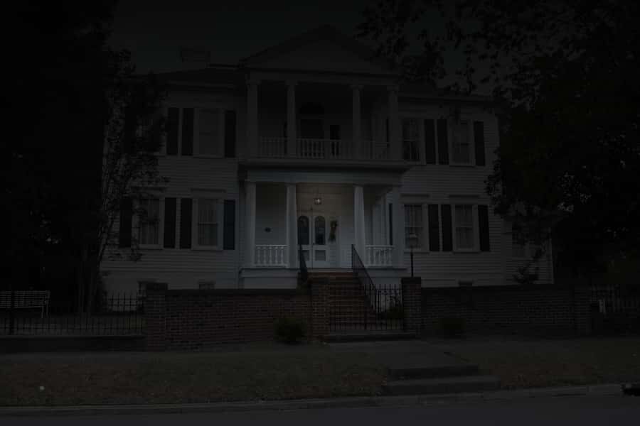 Fayetteville Ghost Walk - Who Should Consider This Tour?