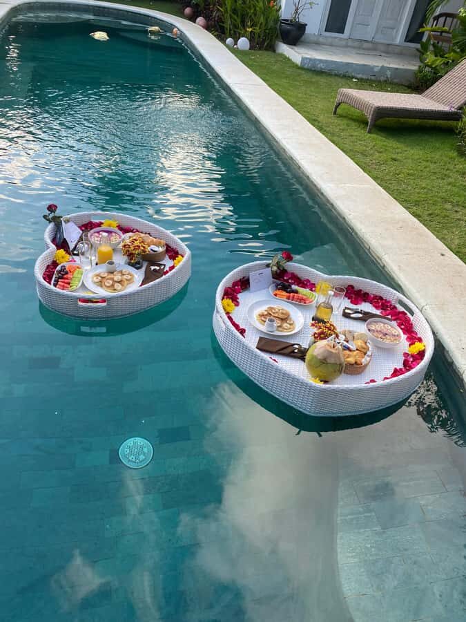 Floating Breakfast Delivery in Bali: International Breakfast - Why It Works: The Practical Details