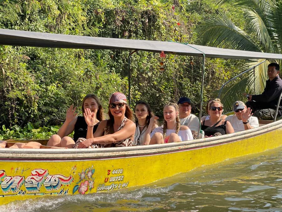 Floating Market & Railway Market  Private Tour - A Day in the Markets: What You Can Expect