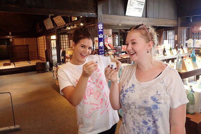 Food and Culture Walk in Takayama - In-Depth Look at the Food and Culture Walk