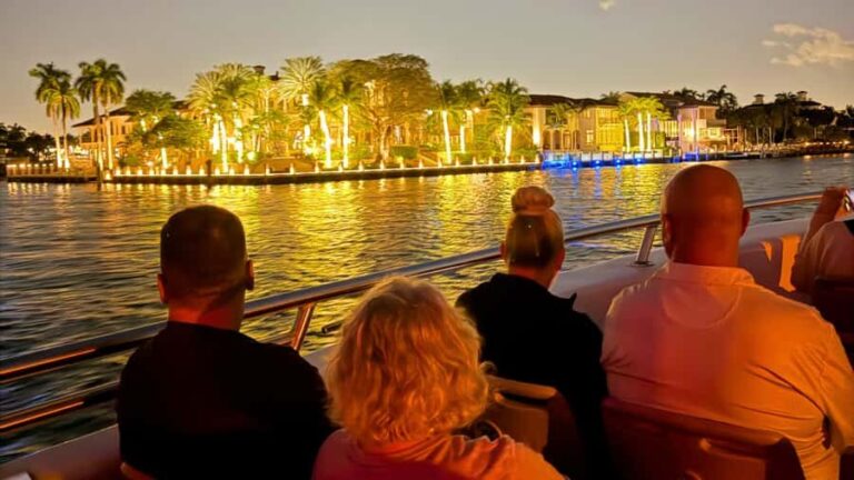 Fort Lauderdale: Holiday Mansion Lights Boat Tour - Who Will Love This Tour?