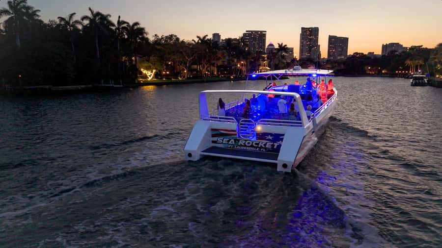 Fort Lauderdale: Nighttime Venice of America Tour - Itinerary Breakdown