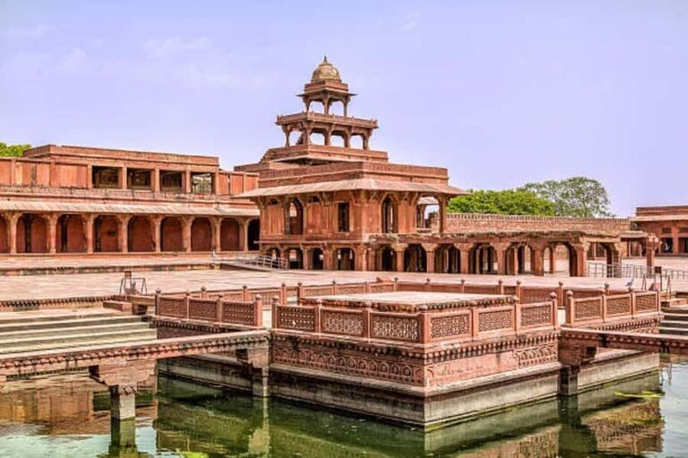 From Agra: Half-Day Fatehpur Sikri Private Guided Tour - Who Should Consider This Tour?