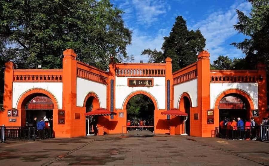 From Chengdu: Dujiangyan & Bipeng Valley 2-Day Tour - Practical Details and Travel Experience