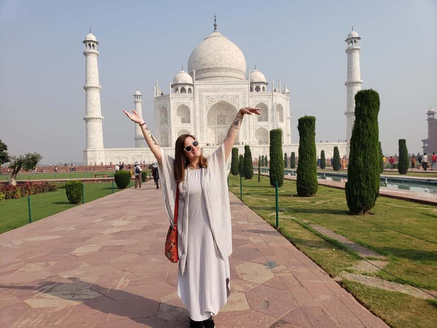 From Delhi: 4-Day Golden Triangle & Ranthambore Safari Tour - Agra and the Taj Mahal—Sunrise Magic