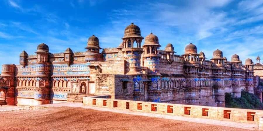 From Delhi: All inclusive Agra -Gwalior Heritage Tour by car - Highlights of the Gwalior Fort