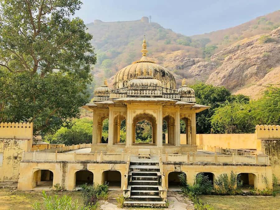 From Delhi: All-Inclusive Day Trip Jaipur Tour By Car - Exploring Jaipur’s Iconic Sights