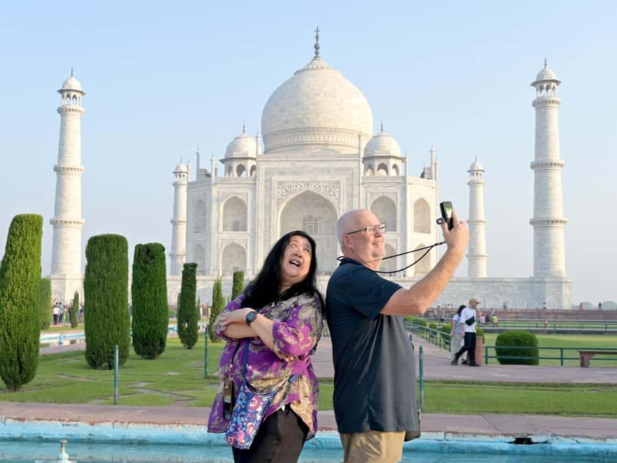 From Delhi-Overnight Agra/Taj Mahal Tour with Fatehpur Sikri - What Makes This Tour Stand Out