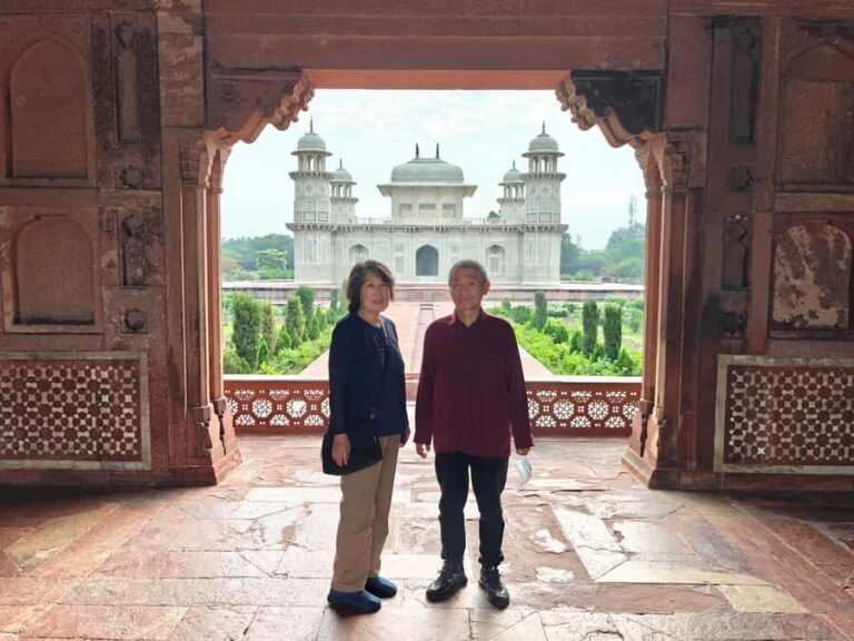 From Delhi: Private Same Day Taj Mahal and Agra Fort Tour - Visiting the Taj Mahal: A Masterpiece of Love and Architecture