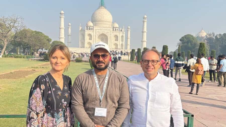 From Delhi: Private Taj Mahal, Agra Fort & Baby Taj Day Tour - Visiting the Taj Mahal: A Marvel in White