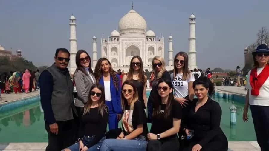 From Delhi: Private Taj Mahal tour with popular guide - What Makes This Tour Stand Out?