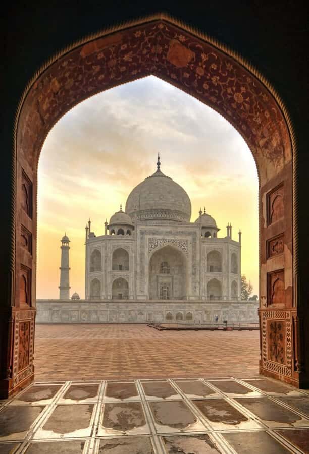 From Delhi: Sunrise Taj Mahal Agra Tour with Car & Guide - What Sets This Tour Apart?