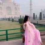 From Delhi: Taj Mahal & Agra Private Day Trip with Transfers - Practical Considerations