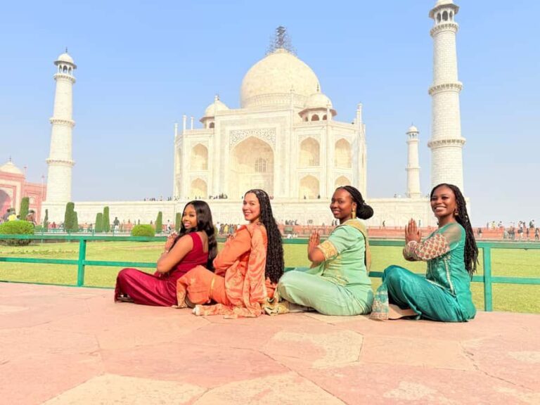 From Delhi: Taj Mahal & Agra Tour by Gatimaan Express Train - Exploring the Taj Mahal