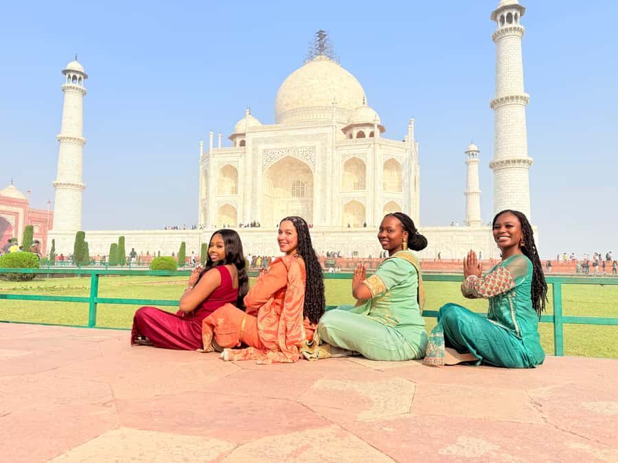 From Delhi: Taj Mahal & Agra Tour by Gatimaan Express Train - Exploring the Taj Mahal