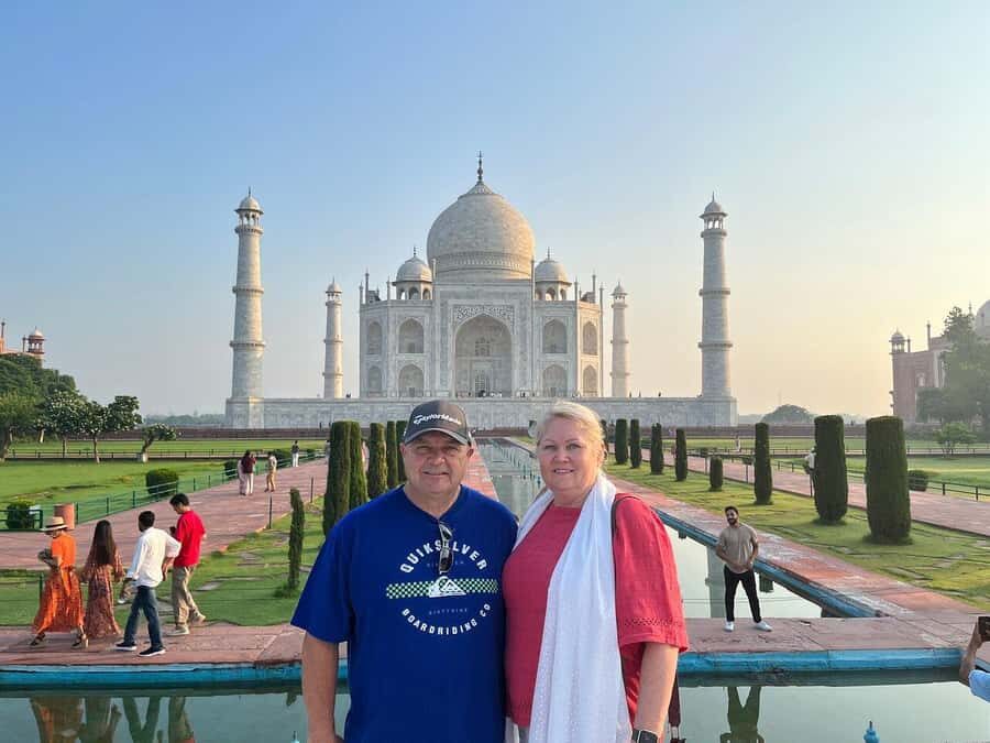 From Delhi: Taj Mahal Day Trip by Fast Train with 5* Lunch - What Makes This Tour Stand Out?