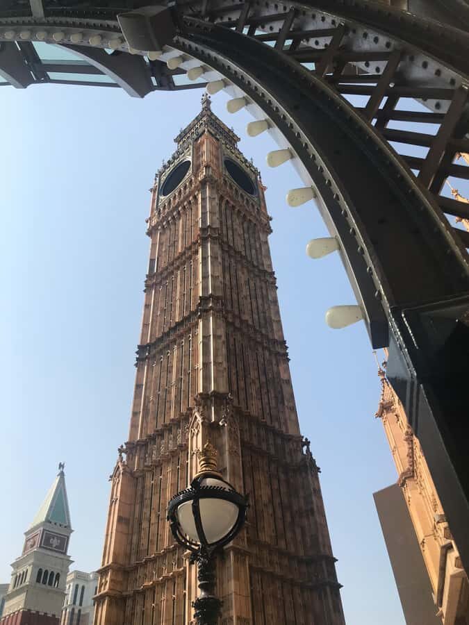 From Hong Kong: Macau Night Tour via HZMB w/Dinner, Transfer - Macau Tower Dinner: Tasting with a View