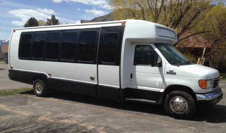 From Jackson: Grand Targhee Resort Round-Trip Ski Bus - The Real Deal: Pros and Cons